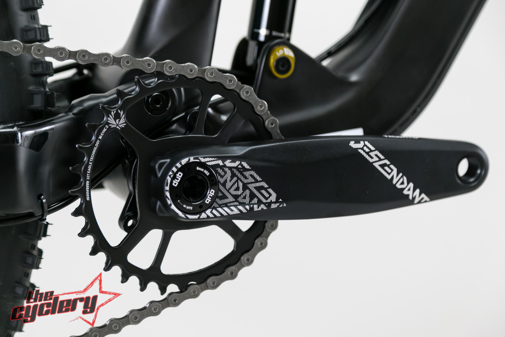 GT Sensor Carbon Elite 29" Trail Bike 2019 | The Cyclery