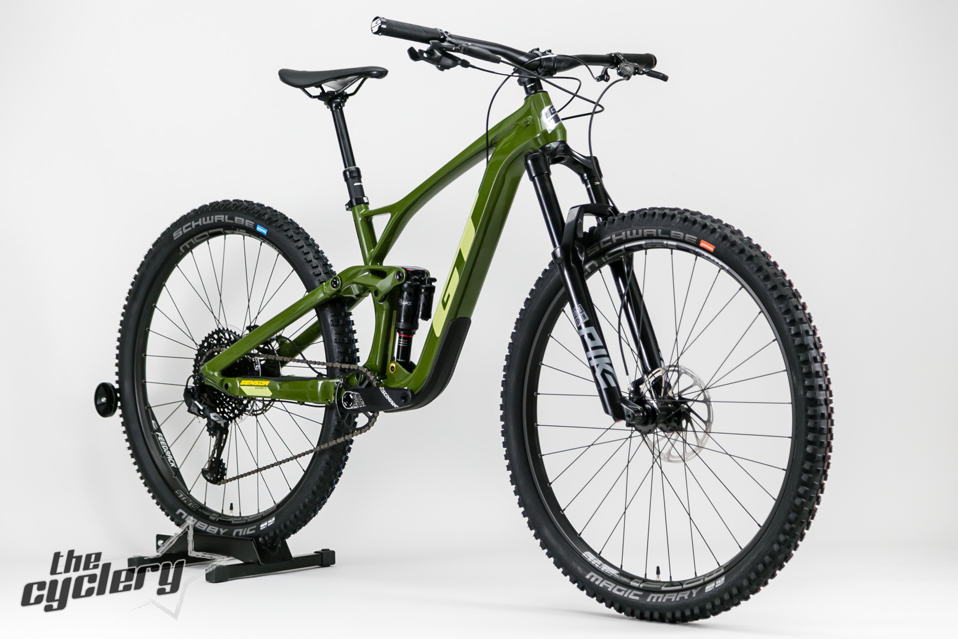 GT Sensor Carbon Expert 29" Trail Bike 2020 | The Cyclery